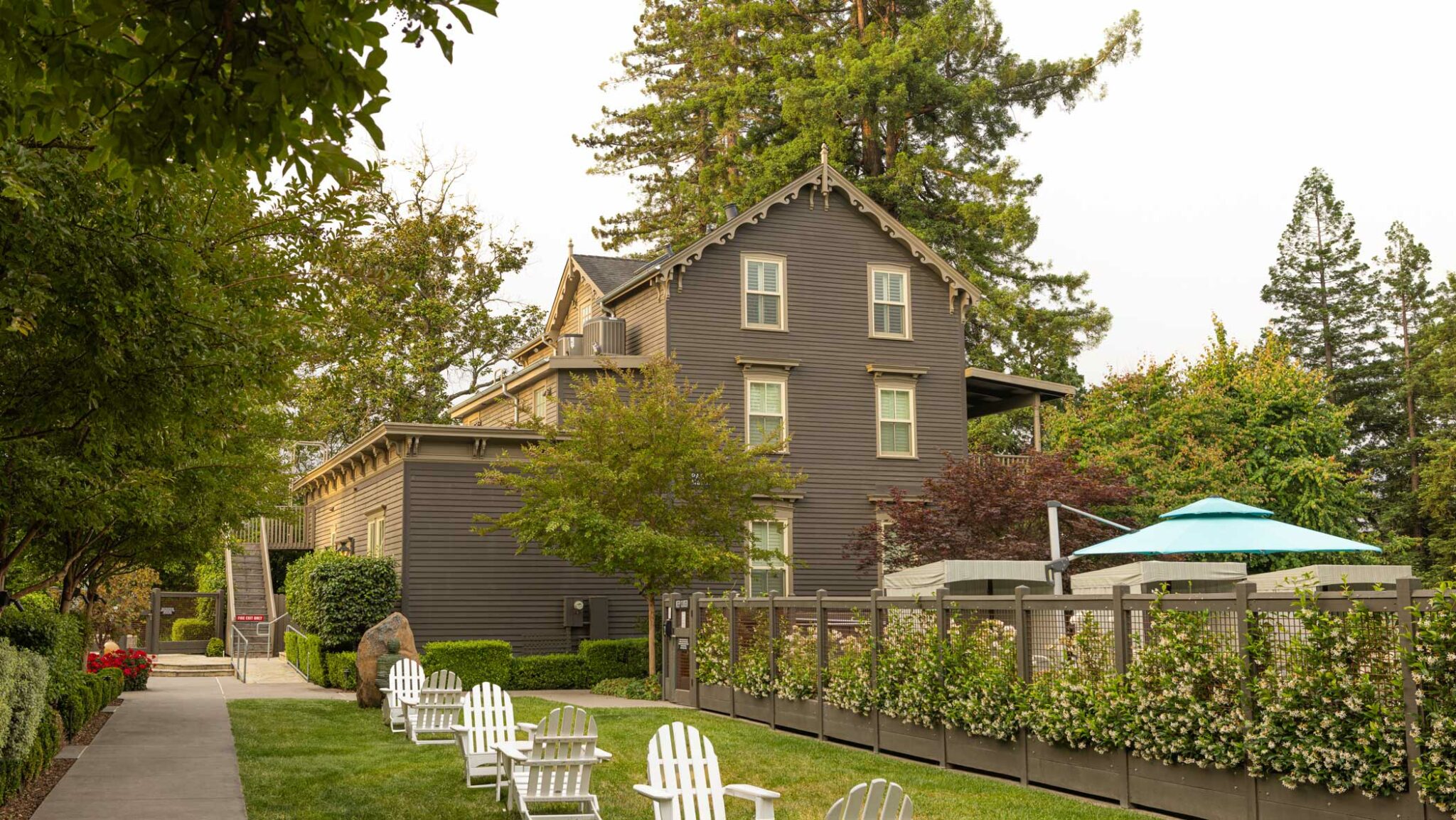 Napa Hotels with Pool - Senza Hotel